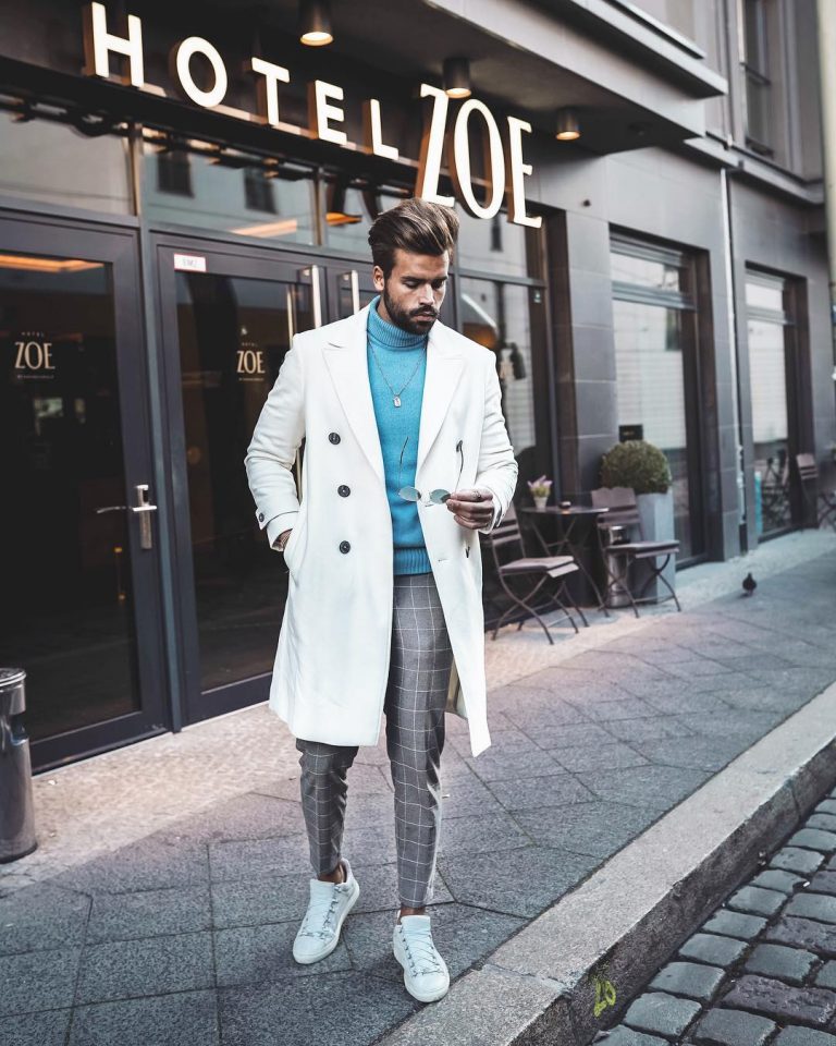 A Guide to Men's Overcoat: How to Buy & How to Style A Winter Overcoat