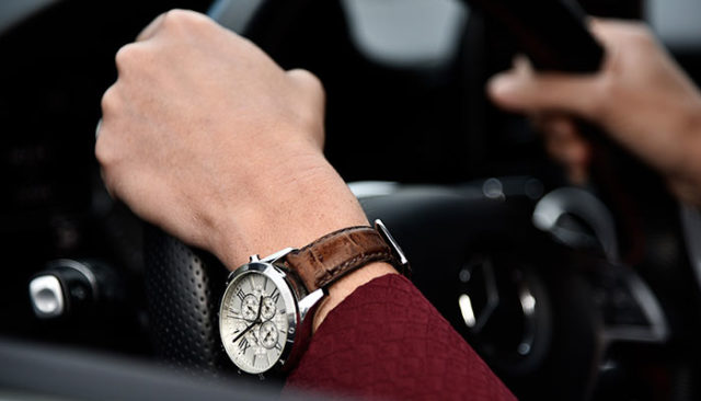 No-BS Guide to Wearing a Watch to the Job Interview (as a Job Applicant)